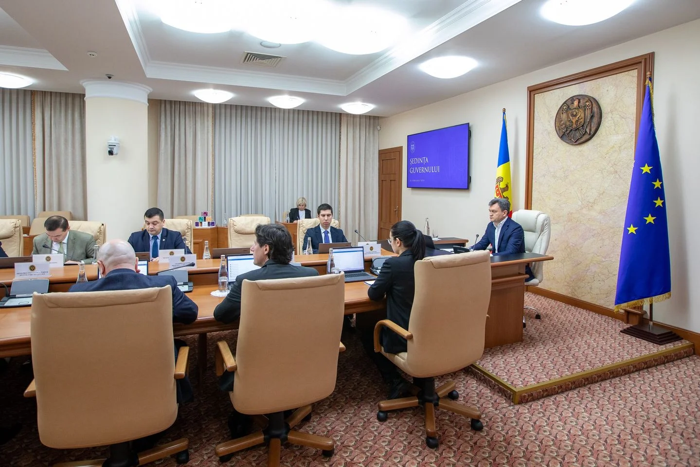Executivul a decis: Majorarea alocațiilor și indemnizației unice | Est ...